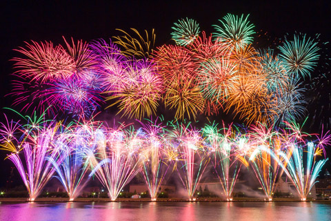 Hanabi Taikai, 10 Festival Kembang Api Terbesar di Jepang – Wiratama ...